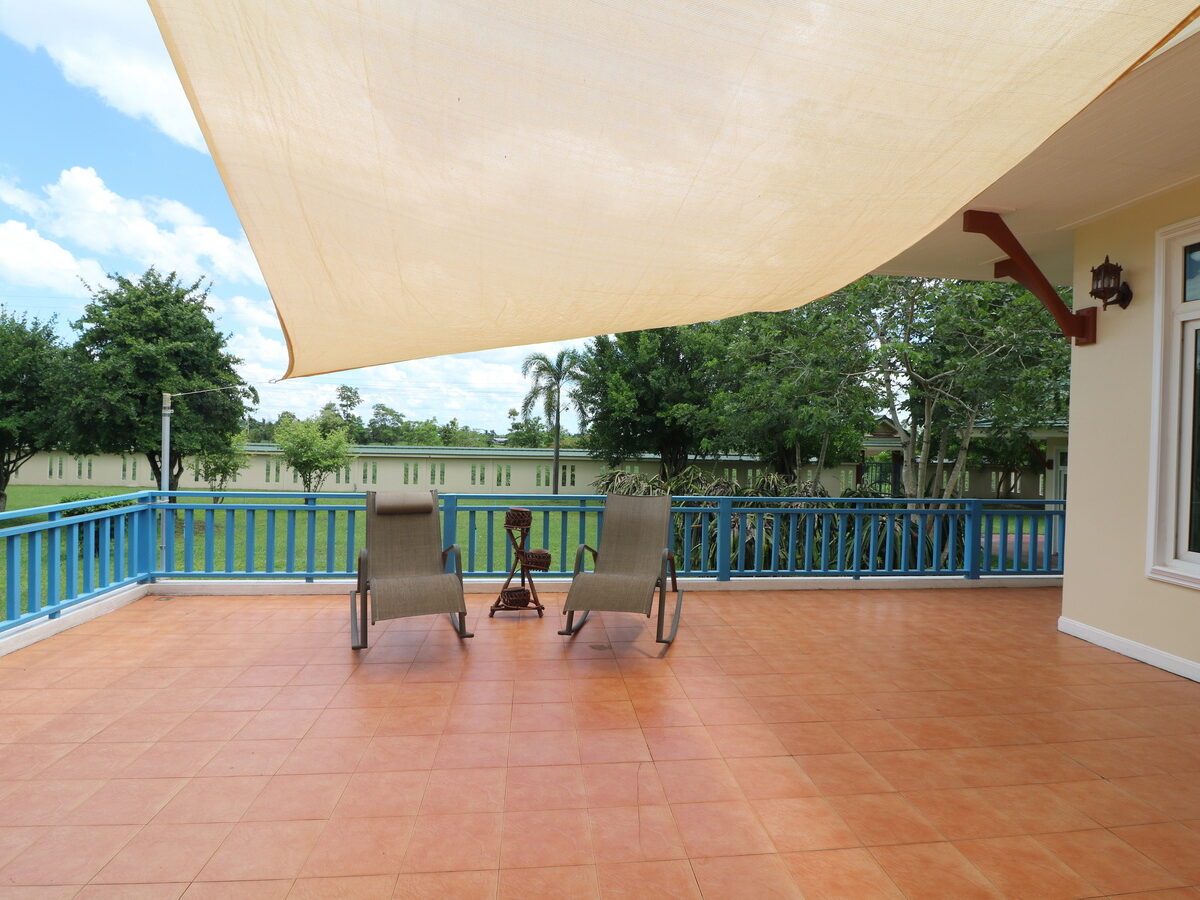 For Sale: 4BR, 5BTH Home & Land – 6 Rai (9,276 Sq. Mt.) – Wanon Niwat ...